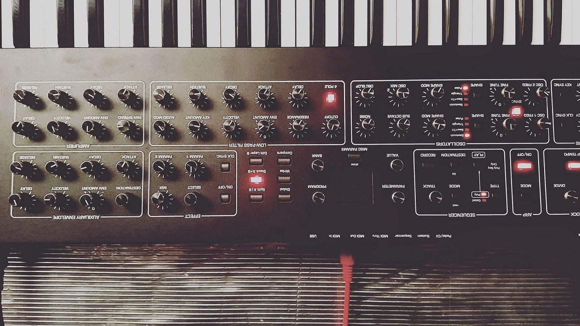 Guide d'achat Synthé : histoire, comparatif et conseils | Woodbrass